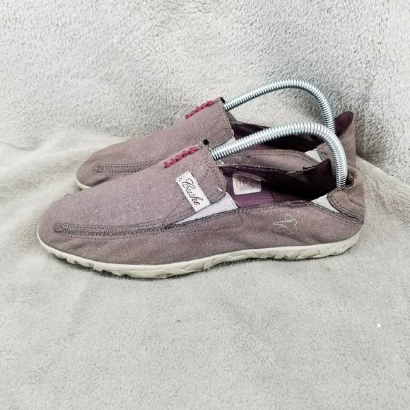 cushe | Shoes | Cushe Shoes Womens 9 Gray Metallic Canvas Slip On ...
